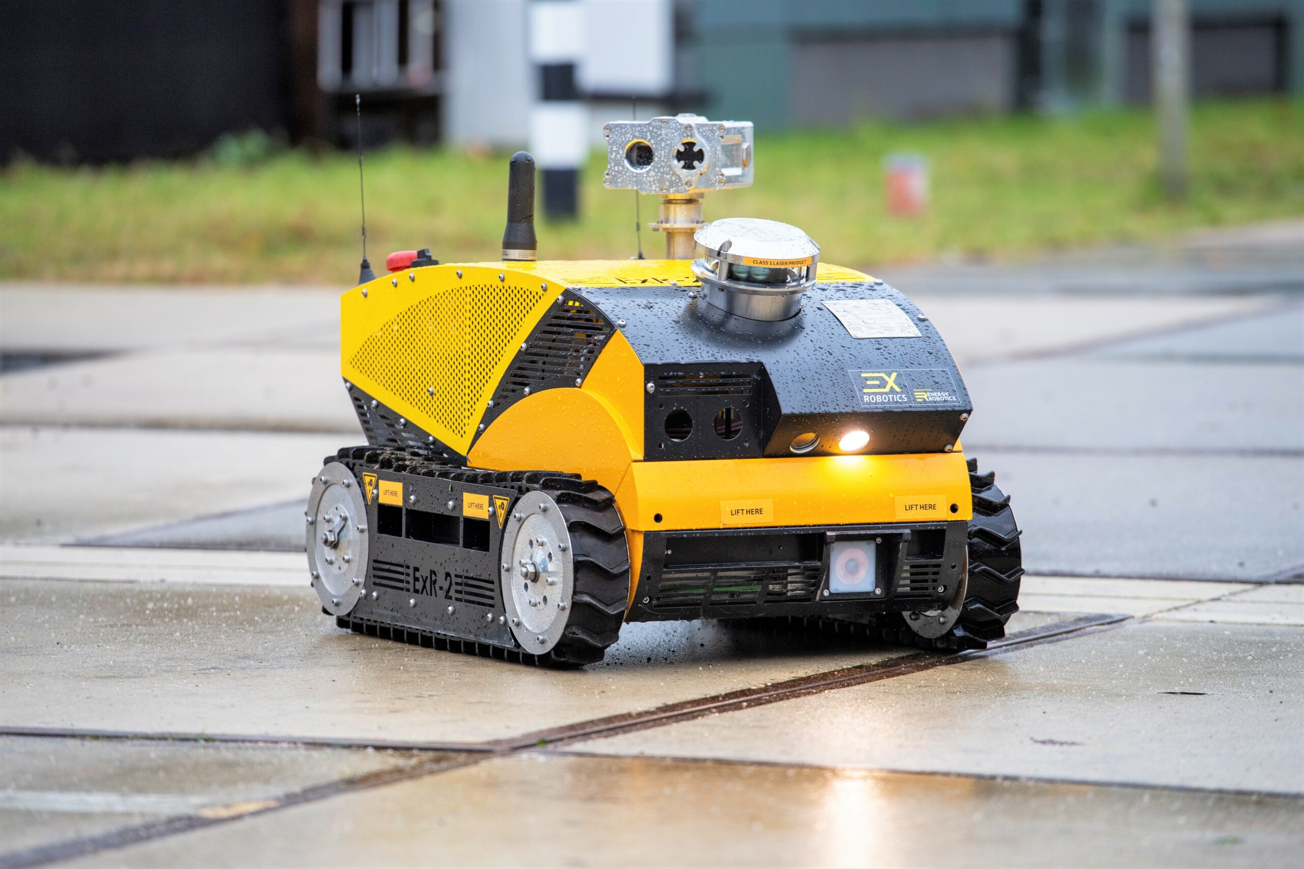 Inspection robots in harsh environments - Do IoT Fieldlab